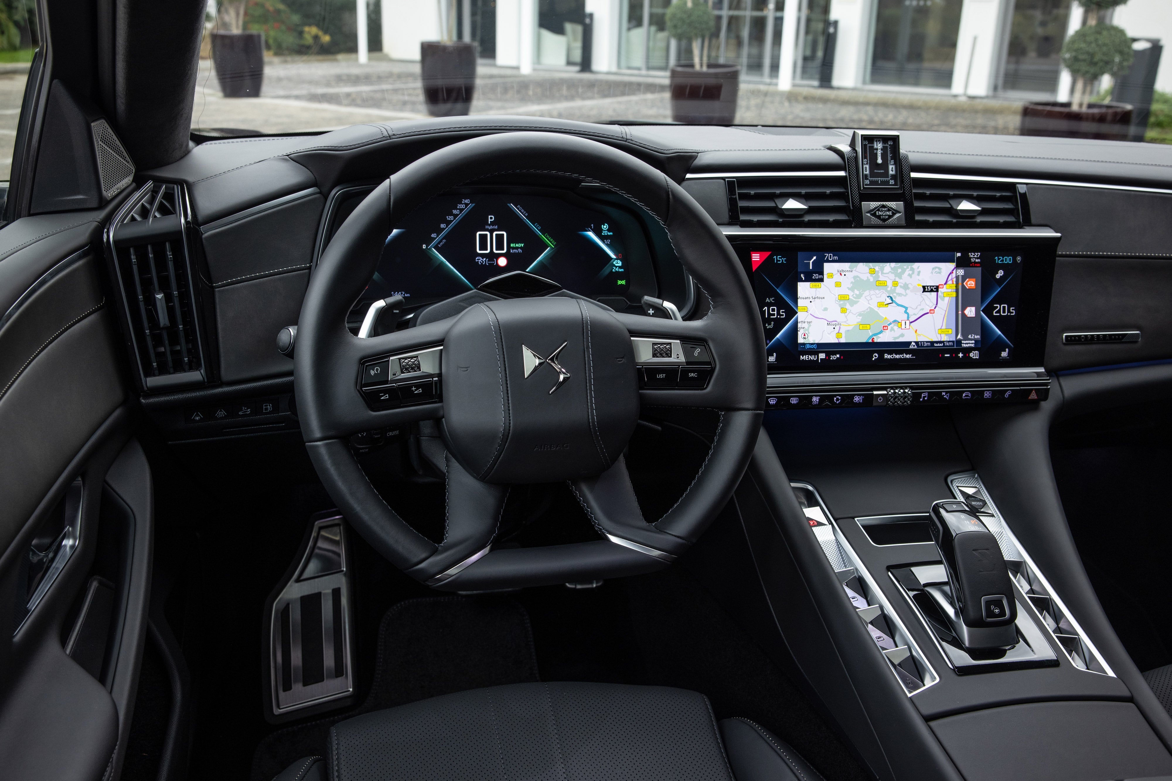 DS 9 Review 2023 | heycar